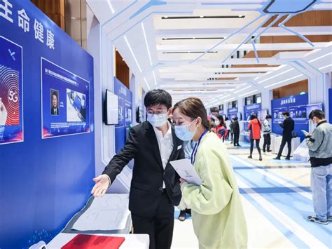 兰丁手机显微镜亮相两场重量级展会 兰丁股份
