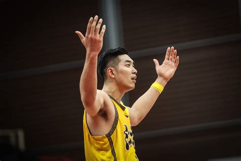 篮球——cba第二阶段：广东东莞大益对阵苏州肯帝亚球员
