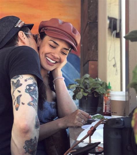 Jorge Poza sus fotos más románticas con su novia