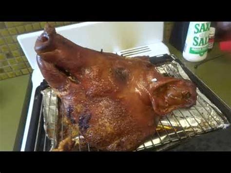 Simple way to Cook Lechon Ulo ng Baboy/Crispy Ulo - YouTube