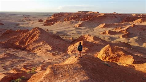 Mongolias Flaming Cliffs What You Need To Know • Beyond The Bucketlist