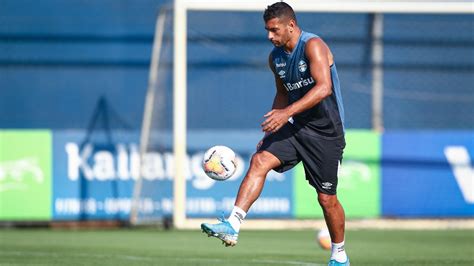 Grêmio Diego Souza E Dois Funcionários Testam Positivo Para Covid 19