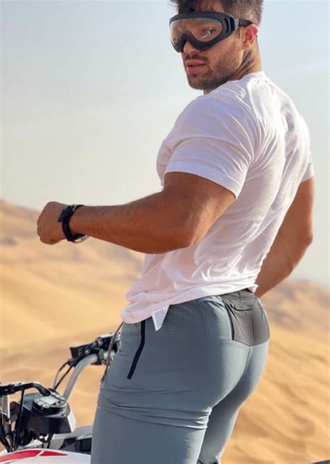汗蒸的翘臀肌肉猛男daniel Montoya