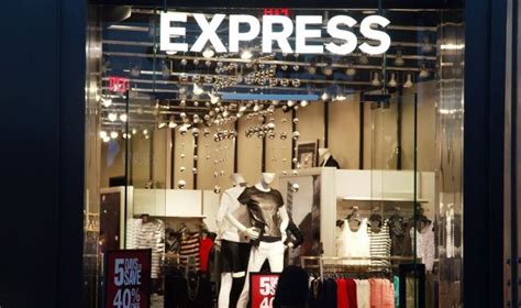 Express Files For Us Bankruptcy And Will Close 100 Stores English