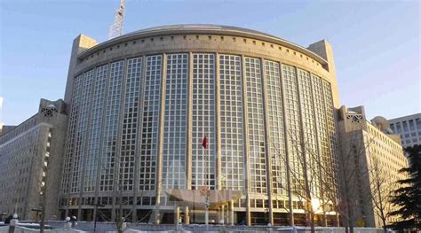 الخارجية الصينية تحث مواطنيها على مغادرة أوكرانيا