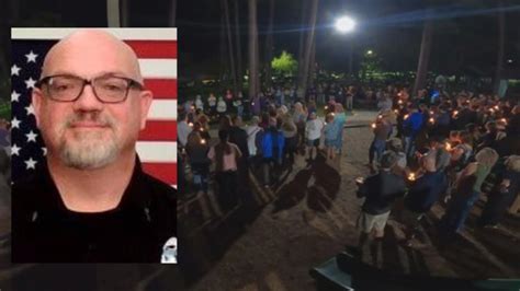 Candlelight Vigil Held In Atlantic Beach To Honor Jso Corrections