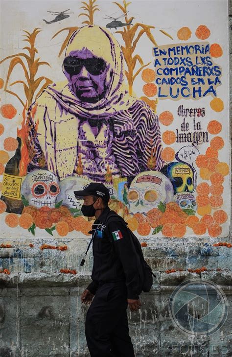 Calles Oaxaqueñas Adornadas Por La Festividad De Día De Muertos