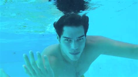 Underwater Barefaced Model Posing ThisVid