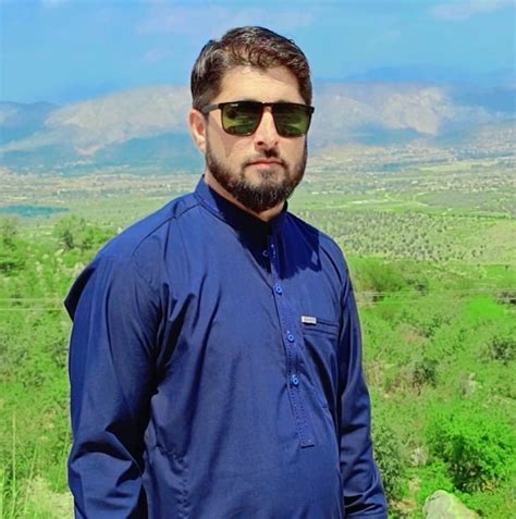 عمرفاروق مطمین خٹک