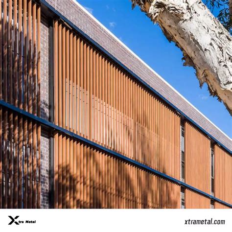 Vertical Louver Wall Xtra Metal
