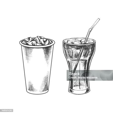 흰색 배경에 격리된 얼음이 있는 콜라 잔의 손으로 그린 스케치 패스트 푸드 빈티지 그림입니다 라벨 포장 및 엽서 디자인을위한