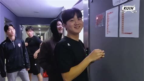 앞으로 봐도 뒤로 봐도 하키선수가 딱 선수단이 뽑은 하키 하길 정말 다행인 선수 Vs 하키 안 했어도 성공했을 선수🔍