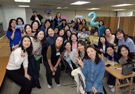 라라앤글 북스타그램 • 자기계발 • 브런치작가 🧓👵 나이 듦에 대하여 이라는 일본의 센류 모음집 기억 나시나요