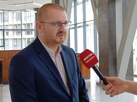 Д р Мартин Кръстев Осигуряването на достъпна среда за хора с увреждания е моя кауза