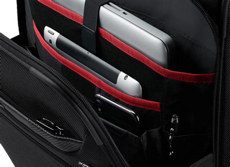 Pro Dlx 6 Upright Expandable 2 Wheels 55cm Black Samsonite Uk