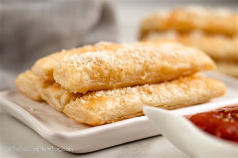 How To Make Little Caesars Breadsticks At Ada Tawney Blog