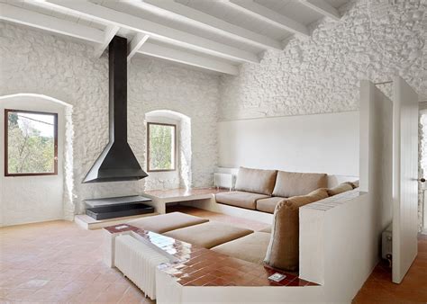 Arquitectura G Renovates Spanish Farmhouse With Glazed Tiles