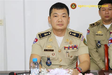 លោកឧត្ដមសេនីយ៍ទោ ហាស់ សុត្ថា ប្រធាននាយកដ្ឋានជនបរទេសអន្ដោប្រវេសន្ដ ជាអ្នកវិនិយោគឯកជន