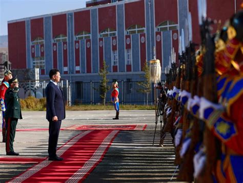 Ерөнхийлөгч У Хүрэлсүх Зэвсэгт хүчний удирдах бүрэлдэхүүний цугларалтад оролцов E Mn