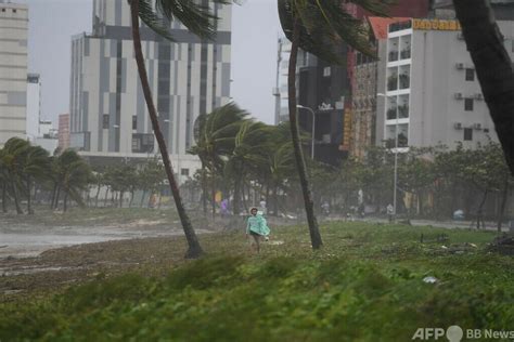 台風16号、ベトナム中部に上陸 数十万人が避難 写真24枚 国際ニュース：afpbb News