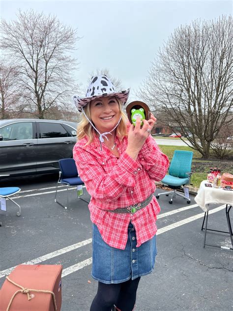 Bill Bierer On Linkedin Its Chair Rodeo Day In Philadelphia Om Seating W Bam Associates Jennifer