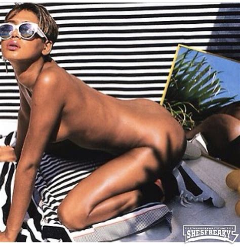 Rihanna Nude Photos Leaked Shesfreaky