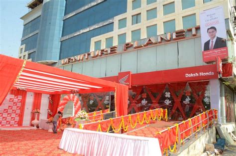 Honda 2wheelers Indias New Dealership Daksh Honda Welcomes Customers