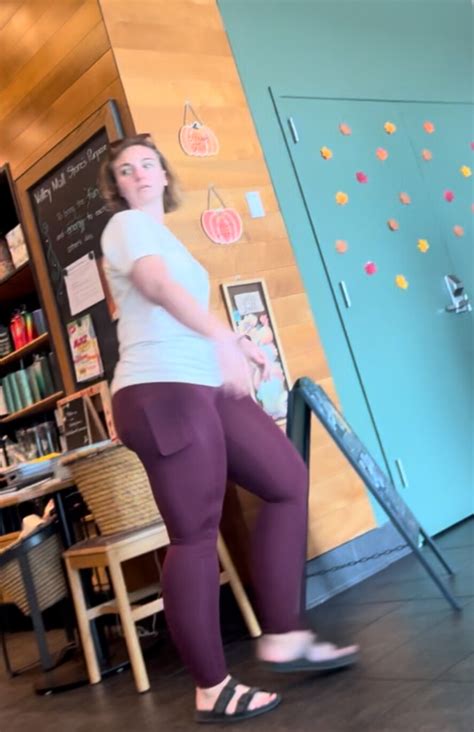 Thick Ass Starbucks Spandex Leggings And Yoga Pants Forum