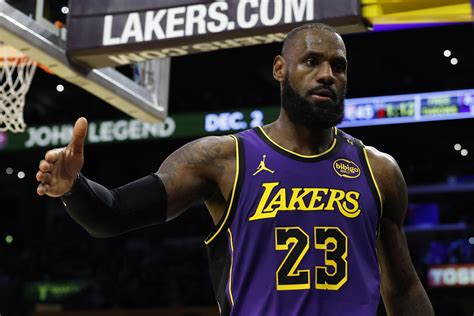 Lakers Linked In Trade Rumors To Veteran Center With Seven Foot Six