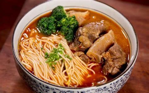 为什么石家庄的特色美食是安徽正宗牛肉板面？ 知乎