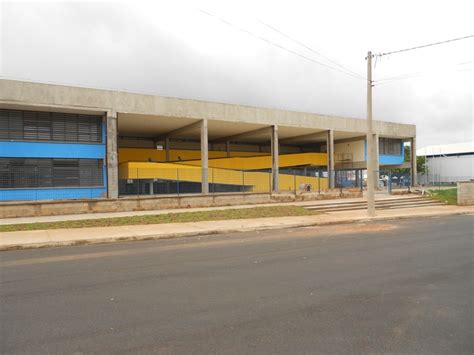 Criminosos Invadem Escola De Araraquara E Furtam 20 Kg De Carne Da