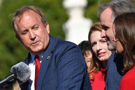 Texas Ag Paxton In Settlement Talks With Aides Who Reported Him To Fbi