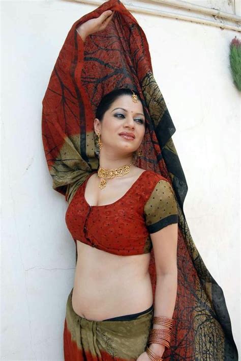 Richa Arora Gallery Photo 16 Of 25