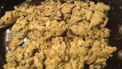 Pesto Scrambled Eggs Recipe