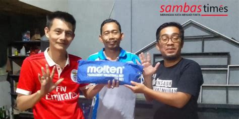 Support Olahraga Bui Kiong Bantu Perlengkapan Voli Sambas Times