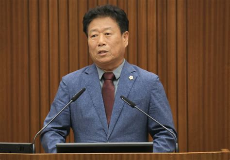세종시의회 새 의장단 구성의장 이순열·제2부의장 김충식 의원 노컷뉴스