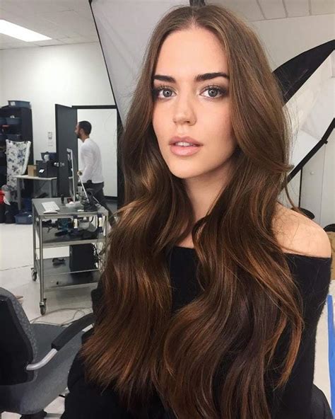 Clara Alonso Scrolller