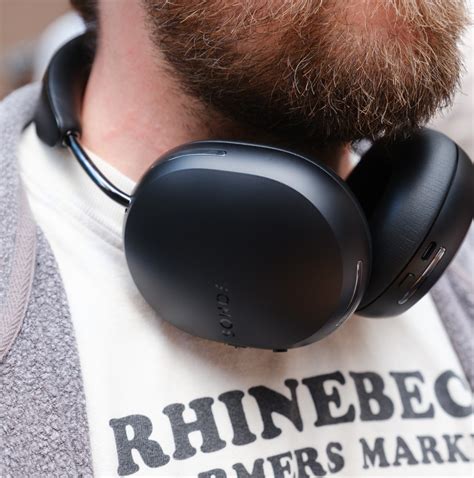 This Case Turns Your Apple Watch Into A Tiny Ipod The Verge