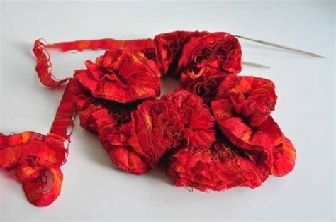 How To Knit A Lei Scarf With Free Printable Pattern Scarf Yarn