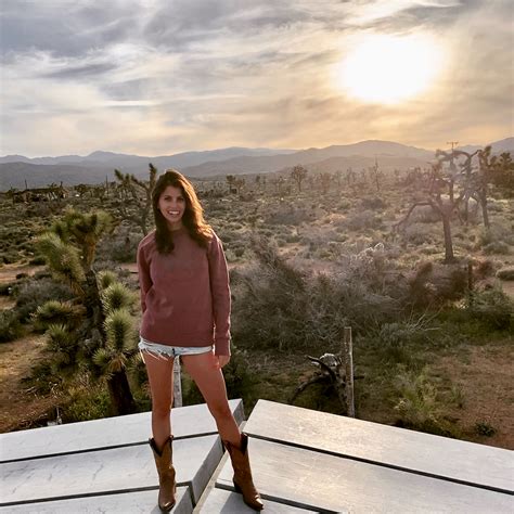 Elyssa Spector Fora Travel