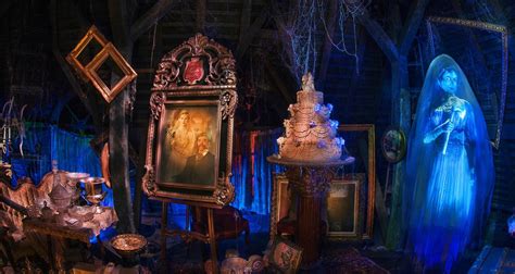 Haunted Mansion Disneyland