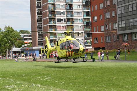 Opnieuw Medisch Incident Ditmaal In Flat Poptahof Zuid Delft