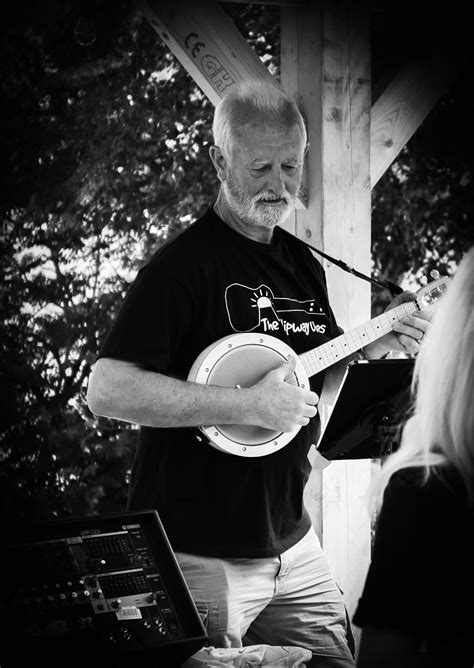 Ukulele Aid Pembrokeshireonline