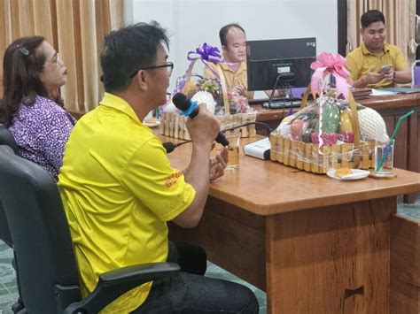 จัดประชุมคณะครู และบุคลากรทางการศึกษา เพื่อเตรียมความพร้อมก่อนเปิดภาค