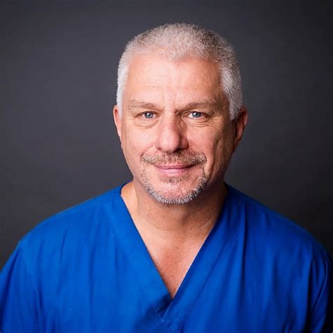 Dr Pataki Tibor Aquadent Fogászat