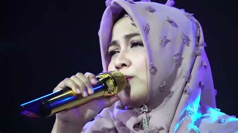 Tanda Cinta Cover Lusiana Safara Youtube