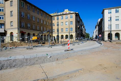 Remont placu Wolności w Łodzi Pojawiła się zieleń ZDJĘCIA Radio Łódź