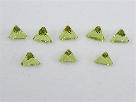 Peridot Triangle Shape Loose Gemstones In 5x3mm 5mm And 6mm For