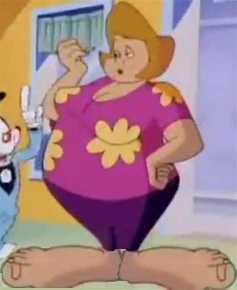 Fat Lady Big Feet By Katitatiwa On Deviantart