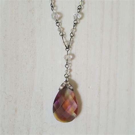 Vintage Avon Teardrop Pendant Necklace Gem